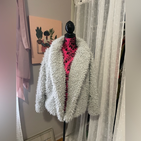 Romeo & Juliet Couture | Jackets & Coats | Romeo Juliet Couture Womens Faux Fur Coat Light Grey ...